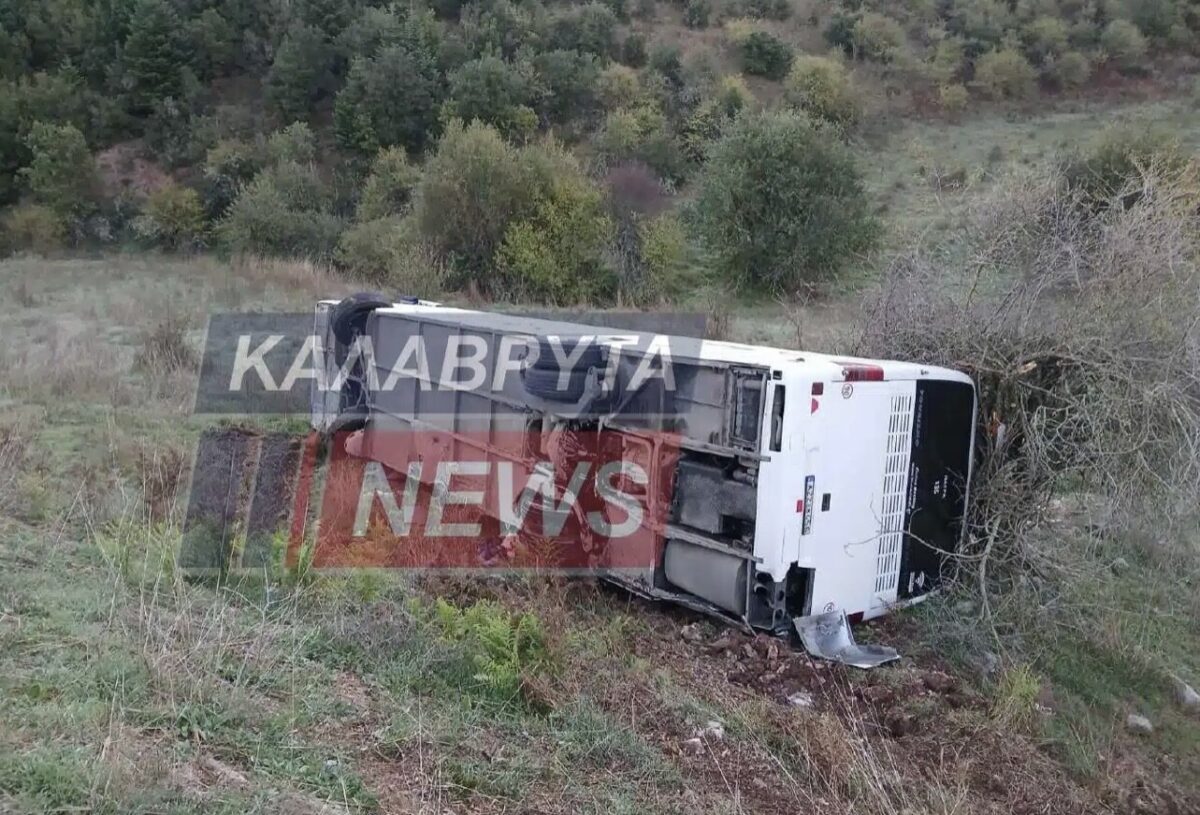 EKTAKTO Λεωφορείο του ΚΤΕΛ έπεσε σε χαράδρα | i-diakopes.gr