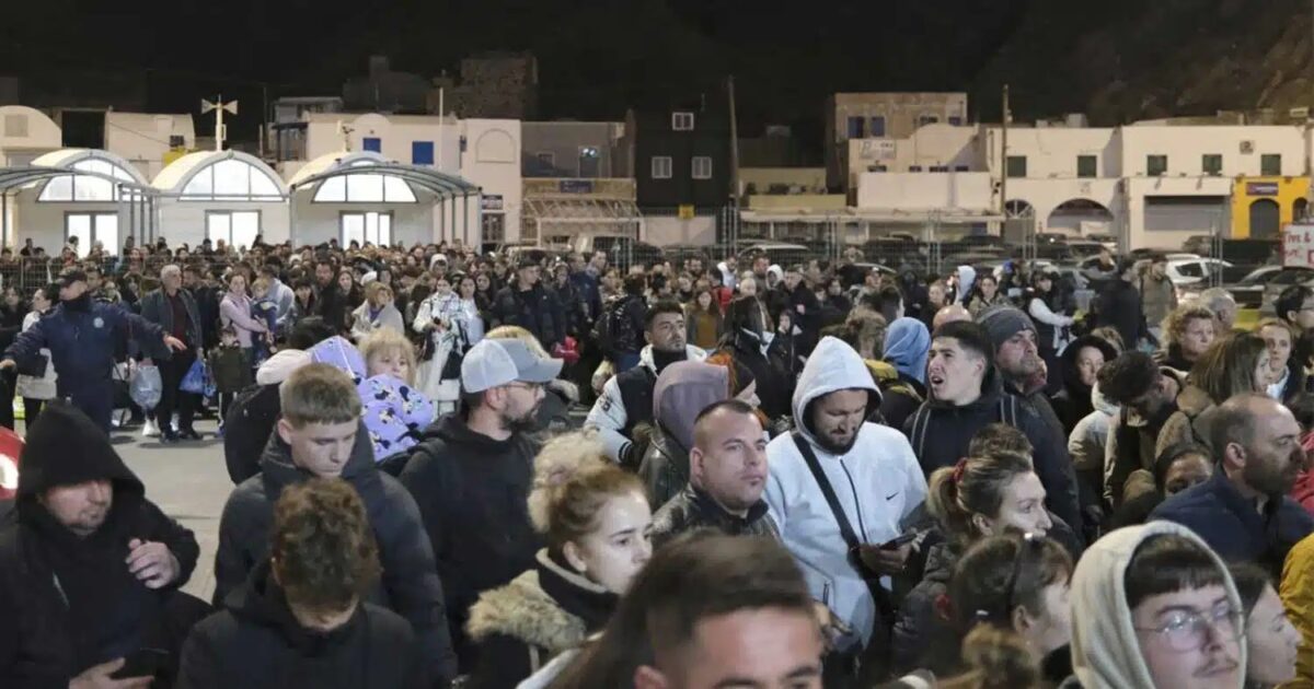 ΣΥΝΑΓΕΡΜΟΣ ΣΤΗ ΣΑΝΤΟΡΙΝΗ – 500 ΣΕΙΣΜΟΙ ΣΕ 48ΩΡΕΣ – ΤΡΟΜΑΖΕΙ ΑΥΤΟ ΠΟΥ ΘΑ ...