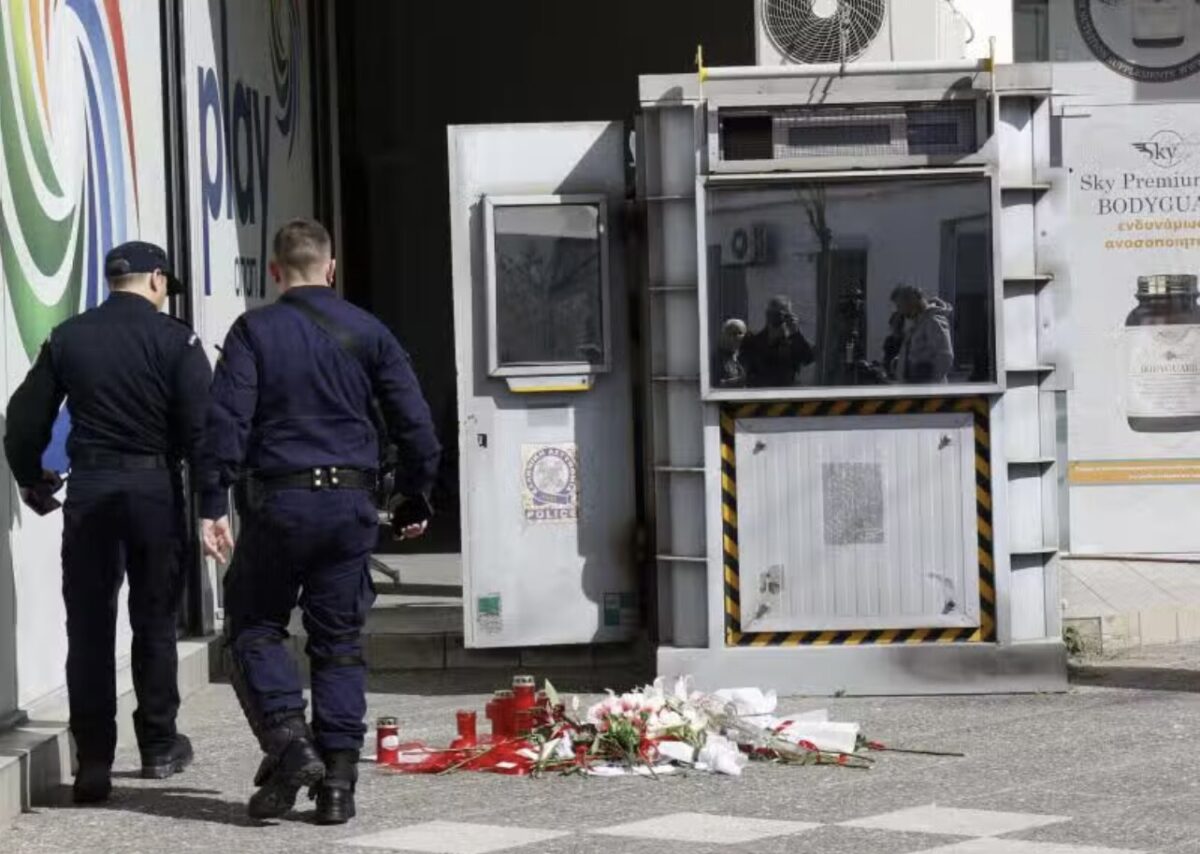 Άγιοι Ανάργυροι: Τα πάνω-κάτω με τον διοικητή του Αστυνομικού Τμήματος ...