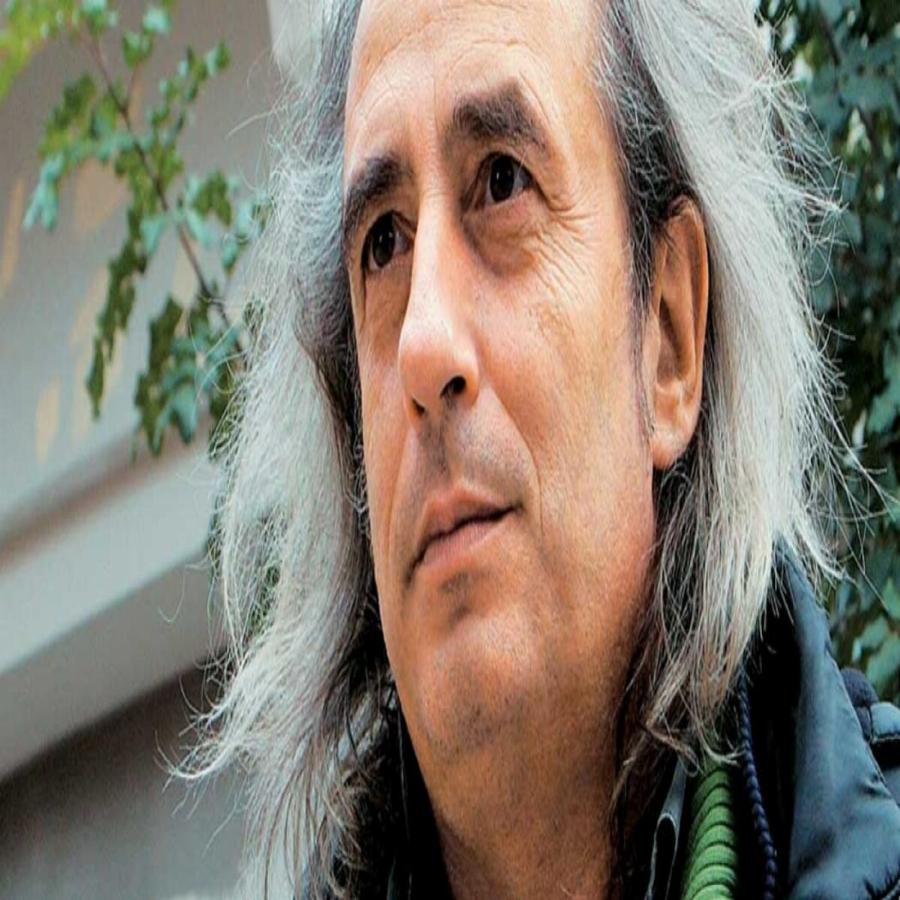 Γιάννης Αγγελάκας: Τα φτωχικά χρόνια, οι εργατικές συνοικίες, η εργασία ...